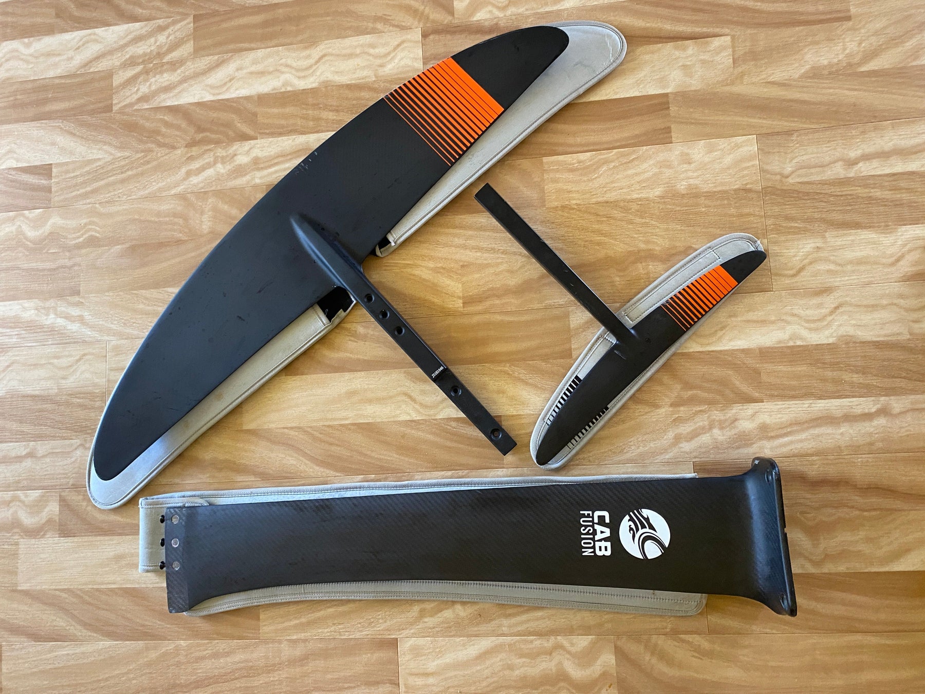 Paka'a Foil Hawaii Wing and Foil Center